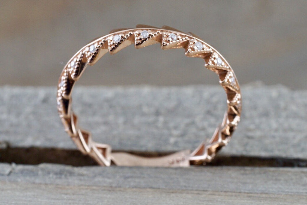 14k Rose Gold Twist Arrow Triangle Zigzag Diamond Ring Band – Brilliant Facets